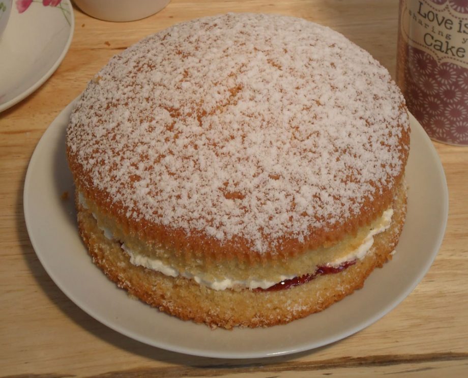 Ruby’s Victoria Sponge – Bloom & Veg