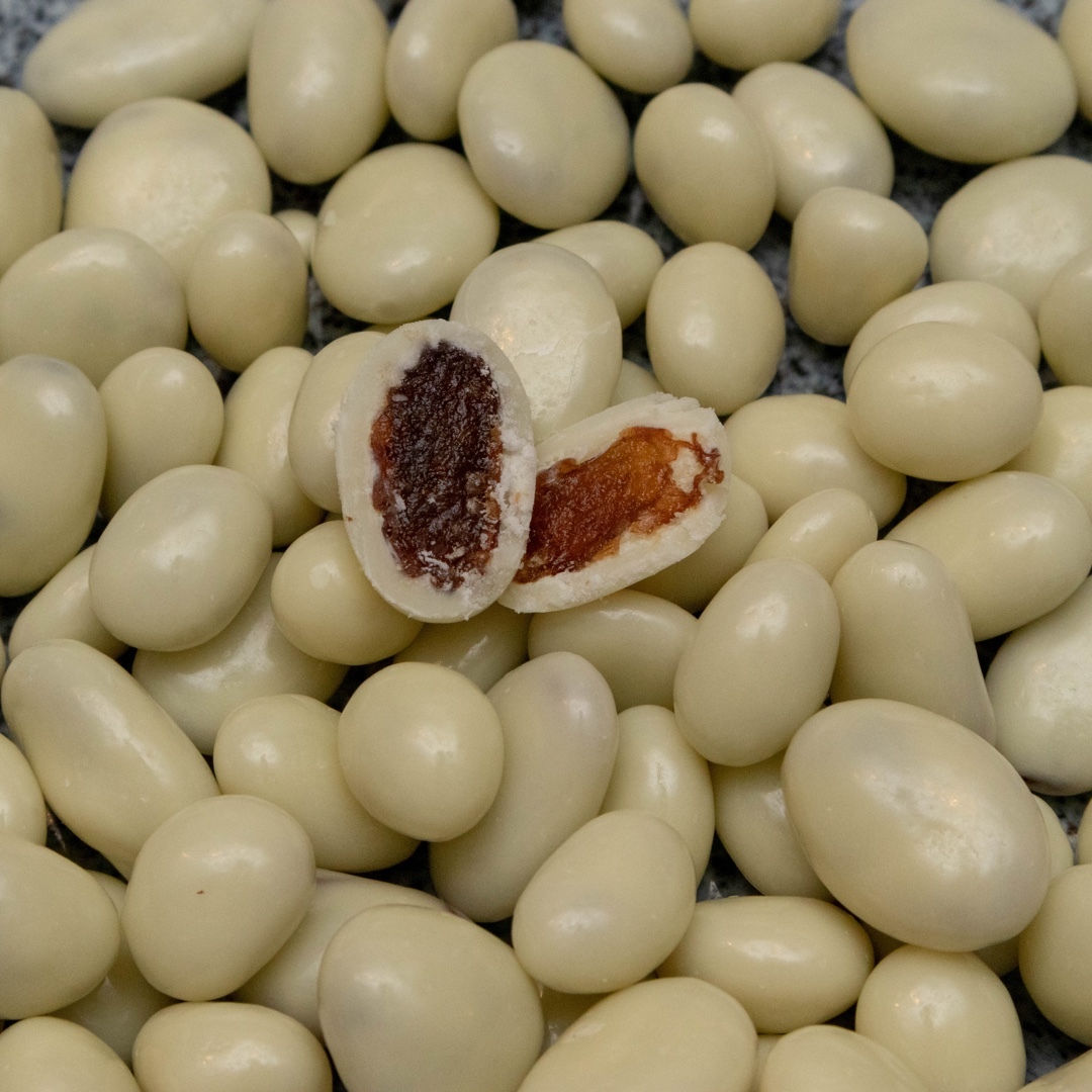 Yoghurt Coated Raisins – Bloom & Veg